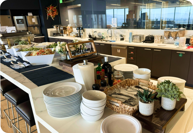 Fully Managed Corporate Cafeteria Service for Offices | Zerocater